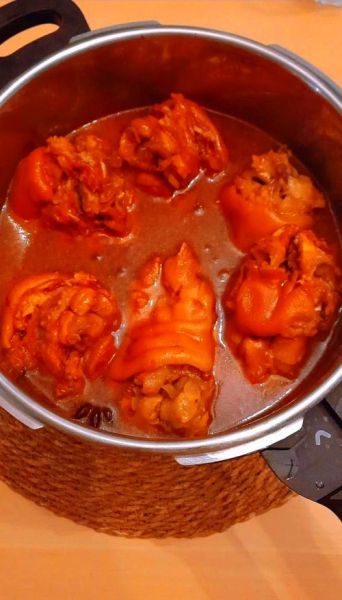 高压锅焖猪脚怎么做_高压锅焖猪脚需要多久-第3张图片-山城妙识 高压锅焖猪脚怎么做_高压锅焖猪脚需要多久-第3张图片-山城妙识