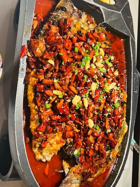 香辣烤鱼怎么做_香辣烤鱼家常做法-第1张图片-山城妙识