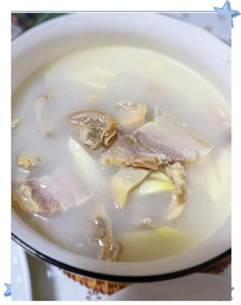 家常河蚌汤怎么做好吃_河蚌汤去腥技巧-第1张图片-山城妙识