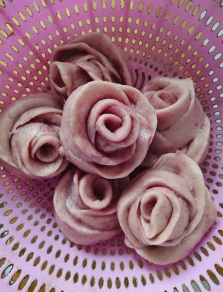 紫薯花卷玫瑰花怎么做_紫薯花卷玫瑰花做法视频-第2张图片-山城妙识