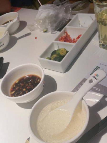 椰子鸡火锅用什么椰子_椰青和老椰区别-第2张图片-山城妙识 椰子鸡火锅用什么椰子_椰青和老椰区别-第2张图片-山城妙识