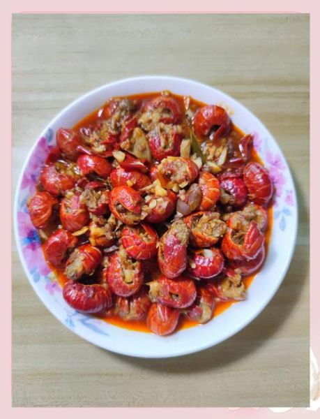 龙虾尾怎么做好吃_家常龙虾尾做法大全-第1张图片-山城妙识