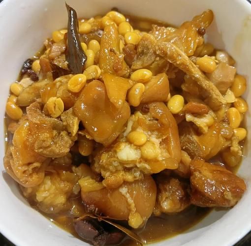 猪脚怎么做好吃_高压锅炖猪脚需要多久-第1张图片-山城妙识 猪脚怎么做好吃_高压锅炖猪脚需要多久-第1张图片-山城妙识