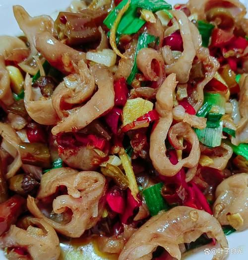 爆炒猪肚怎么做_爆炒猪肚去腥技巧-第1张图片-山城妙识 爆炒猪肚怎么做_爆炒猪肚去腥技巧-第1张图片-山城妙识