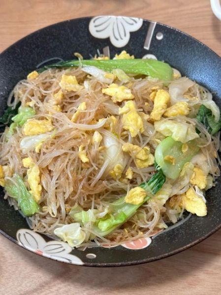 鸡蛋炒粉怎么做_鸡蛋炒粉热量高吗-第1张图片-山城妙识