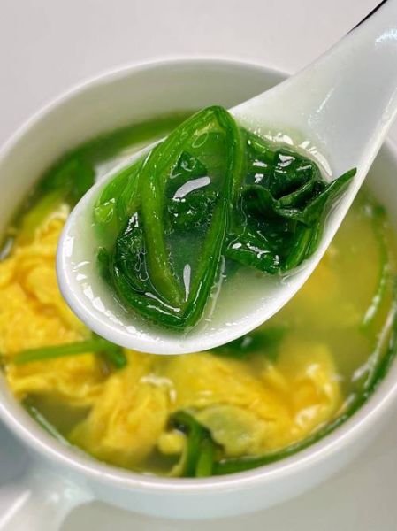 菠菜汤怎么做才好吃_菠菜汤怎样煮更有营养-第1张图片-山城妙识 菠菜汤怎么做才好吃_菠菜汤怎样煮更有营养-第1张图片-山城妙识