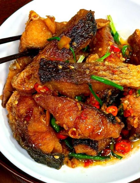 红烧腊鱼块怎么做好吃_腊鱼块红烧做法窍门-第1张图片-山城妙识