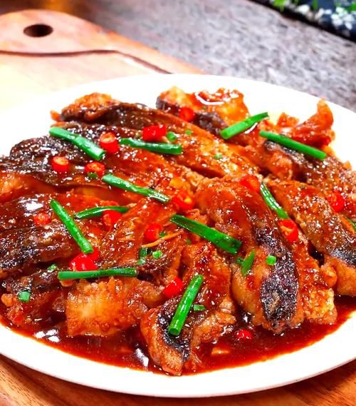 红烧腊鱼块怎么做好吃_腊鱼块红烧做法窍门-第2张图片-山城妙识