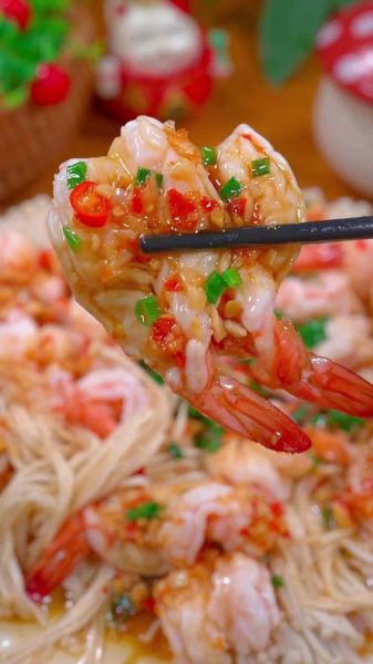 清蒸蒜蓉粉丝基围虾怎么做_蒜蓉粉丝虾蒸几分钟-第3张图片-山城妙识