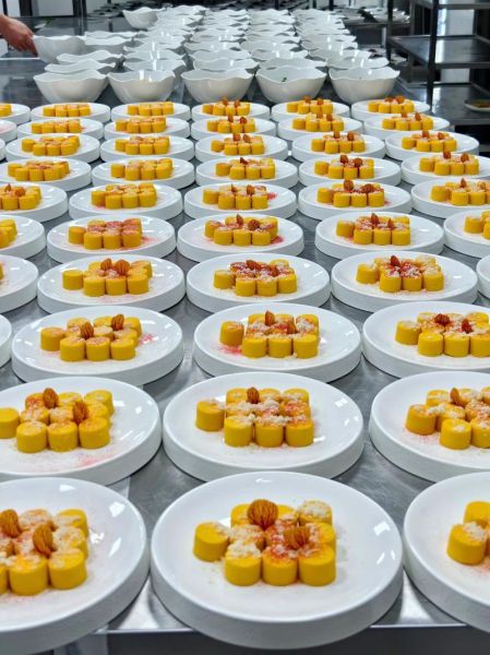 馒头型冷菜拼盘怎么做_馒头型冷菜拼盘摆盘技巧-第3张图片-山城妙识