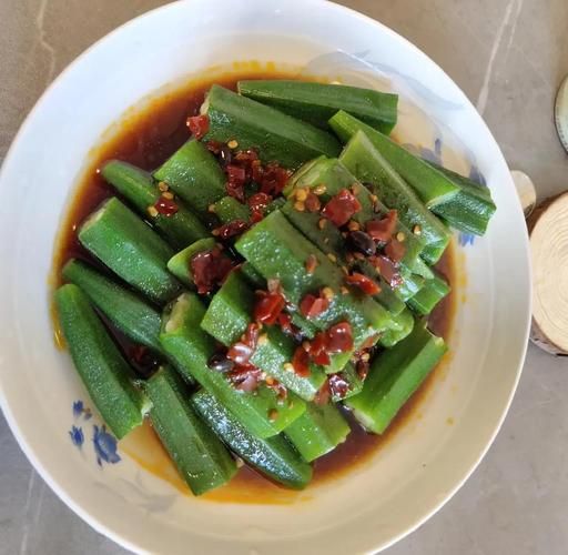 清炒秋葵怎么炒好吃_清炒秋葵要不要焯水-第2张图片-山城妙识 清炒秋葵怎么炒好吃_清炒秋葵要不要焯水-第2张图片-山城妙识