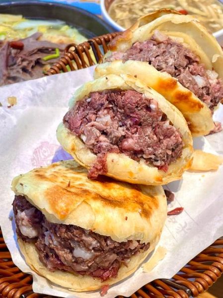 驴肉火烧哪里最正宗_驴肉火烧热量高吗-第2张图片-山城妙识