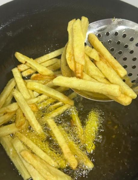 在家做薯条怎么做_炸薯条不软的方法-第1张图片-山城妙识 在家做薯条怎么做_炸薯条不软的方法-第1张图片-山城妙识