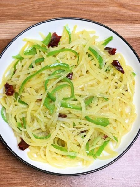 青椒土豆丝热量高吗_青椒土豆丝营养价值-第3张图片-山城妙识