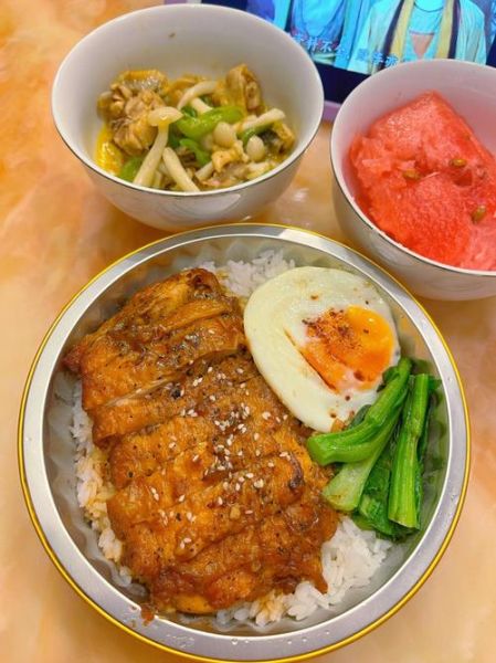 黑椒鸡排饭怎么做_黑椒鸡排饭酱汁比例-第1张图片-山城妙识