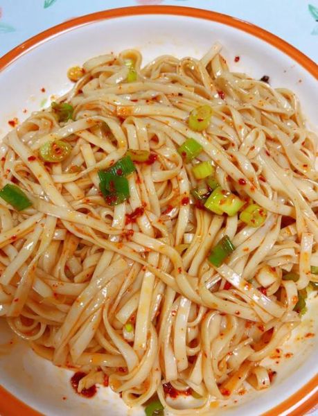 蚝油拌面怎么做_蚝油拌面热量高吗-第1张图片-山城妙识 蚝油拌面怎么做_蚝油拌面热量高吗-第1张图片-山城妙识