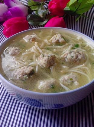 金针菇肉丸汤怎么做_金针菇肉丸汤的家常做法-第2张图片-山城妙识