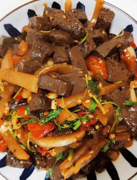 辣椒炒猪血怎么做_辣椒炒猪血家常做法-第1张图片-山城妙识 辣椒炒猪血怎么做_辣椒炒猪血家常做法-第1张图片-山城妙识