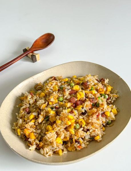 腊肉炒饭怎么做_腊肉炒饭用什么腊肉-第1张图片-山城妙识