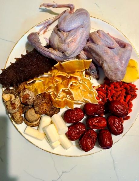 鹌鹑汤怎么炖好喝_鹌鹑汤的做法步骤-第2张图片-山城妙识