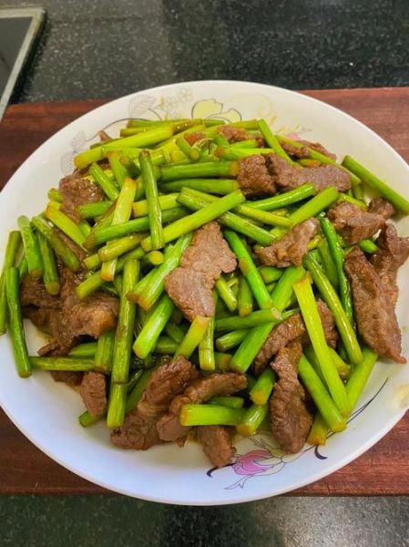 蒜苔炒牛肉怎么炒才嫩_蒜苔炒牛肉家常做法-第2张图片-山城妙识 蒜苔炒牛肉怎么炒才嫩_蒜苔炒牛肉家常做法-第2张图片-山城妙识