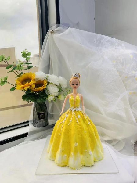 芭比娃娃蛋糕怎么做_芭比娃娃蛋糕做法步骤-第3张图片-山城妙识 芭比娃娃蛋糕怎么做_芭比娃娃蛋糕做法步骤-第3张图片-山城妙识