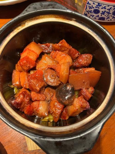 客家梅菜扣肉怎么做_梅菜扣肉最正宗做法-第2张图片-山城妙识