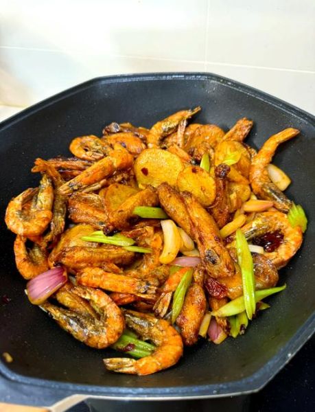 香辣鸡翅虾怎么做_香辣鸡翅虾家常做法-第1张图片-山城妙识