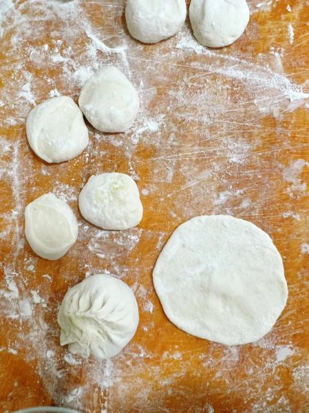 韭菜馅饼怎么做_韭菜馅饼怎么和面才软-第1张图片-山城妙识
