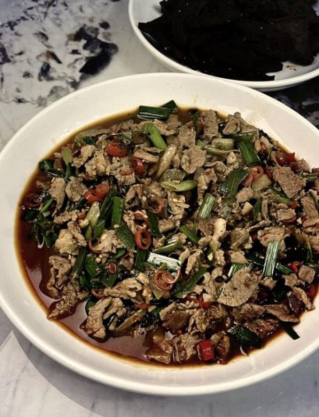 萍乡小炒肉怎么做_正宗萍乡小炒肉做法-第1张图片-山城妙识 萍乡小炒肉怎么做_正宗萍乡小炒肉做法-第1张图片-山城妙识