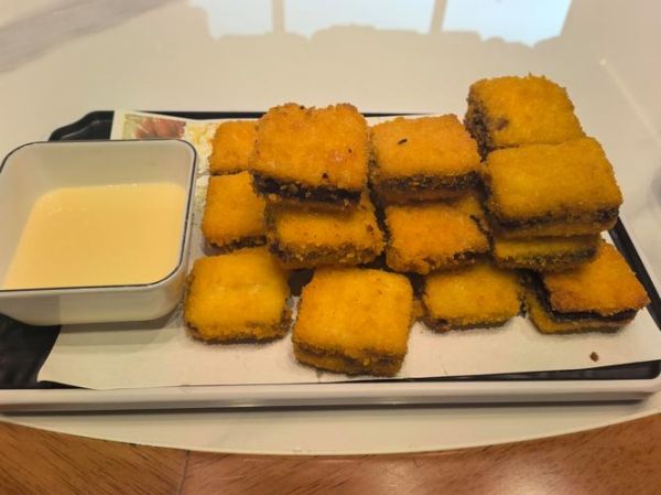 油炸奶豆腐怎么做_奶豆腐炸多久才外酥里嫩-第1张图片-山城妙识 油炸奶豆腐怎么做_奶豆腐炸多久才外酥里嫩-第1张图片-山城妙识