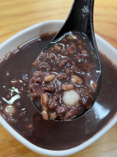 南京鸭血粉丝汤怎么做_正宗做法揭秘-第1张图片-山城妙识 南京鸭血粉丝汤怎么做_正宗做法揭秘-第1张图片-山城妙识