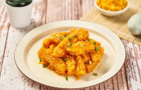 咸蛋黄南瓜怎么做_咸蛋黄南瓜的做法窍门-第1张图片-山城妙识