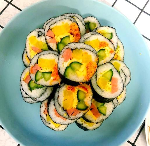 寿司的花样做法_寿司卷怎么卷不散-第1张图片-山城妙识