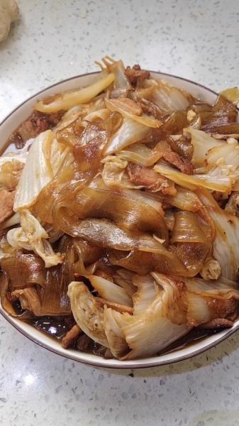大白菜猪肉炖粉条怎么做_大白菜猪肉炖粉条用干粉条还是鲜粉条-第3张图片-山城妙识 大白菜猪肉炖粉条怎么做_大白菜猪肉炖粉条用干粉条还是鲜粉条-第3张图片-山城妙识