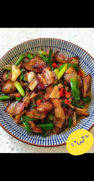 蒜苗炒腊肉怎么炒好吃_家常做法步骤-第3张图片-山城妙识 蒜苗炒腊肉怎么炒好吃_家常做法步骤-第3张图片-山城妙识