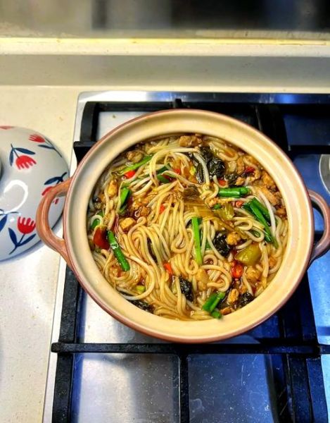 砂锅米线酱料怎么做_砂锅米线酱料配方-第3张图片-山城妙识 砂锅米线酱料怎么做_砂锅米线酱料配方-第3张图片-山城妙识