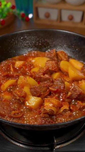 土豆炖牛肉炖多久_炖多久才软烂-第1张图片-山城妙识 土豆炖牛肉炖多久_炖多久才软烂-第1张图片-山城妙识