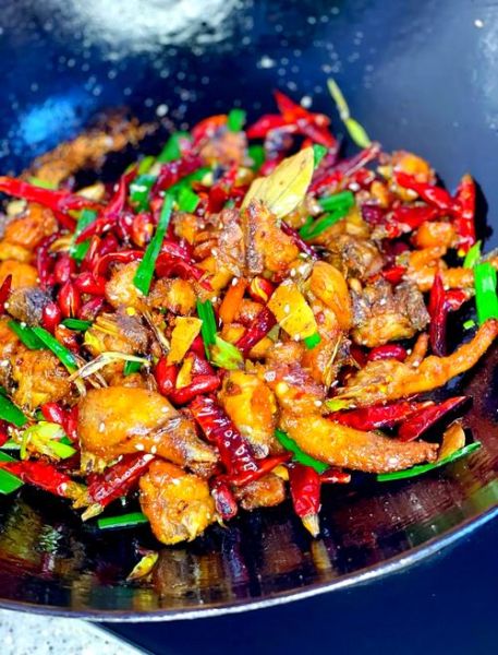 辣子鸡怎么做才外酥里嫩_辣子鸡用什么辣椒最正宗-第3张图片-山城妙识 辣子鸡怎么做才外酥里嫩_辣子鸡用什么辣椒最正宗-第3张图片-山城妙识