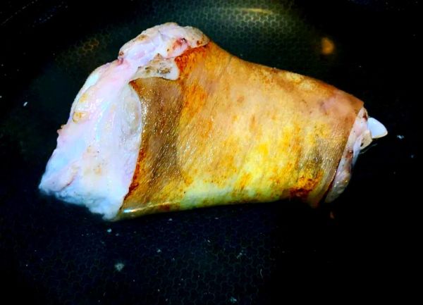 虎皮肘子怎么做_家常做法步骤详解-第3张图片-山城妙识