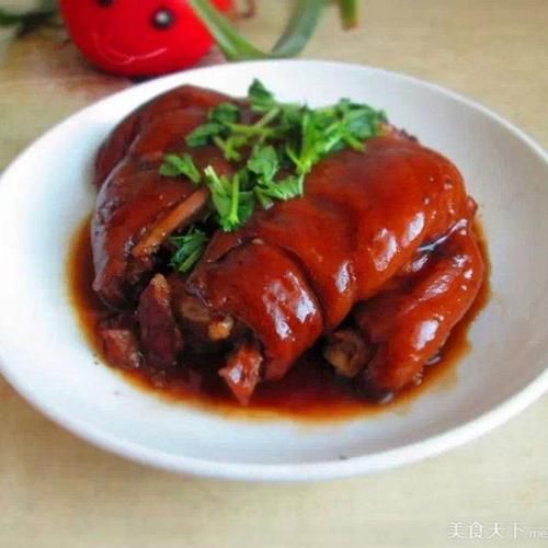 红扒肘子怎么做_家常红扒肘子最正宗的做法-第3张图片-山城妙识 红扒肘子怎么做_家常红扒肘子最正宗的做法-第3张图片-山城妙识