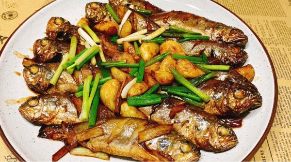 蒜烧小黄鱼是哪里的菜_正宗做法揭秘-第3张图片-山城妙识 蒜烧小黄鱼是哪里的菜_正宗做法揭秘-第3张图片-山城妙识