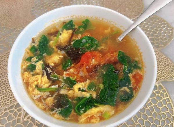 西红柿菠菜疙瘩汤怎么做_西红柿菠菜疙瘩汤的营养价值-第1张图片-山城妙识