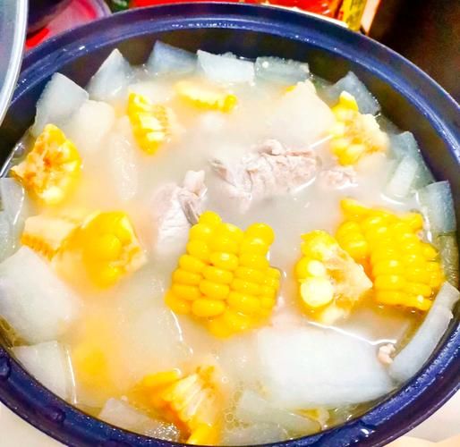 猪骨汤怎么熬成奶白色_猪骨汤奶白色技巧-第2张图片-山城妙识 猪骨汤怎么熬成奶白色_猪骨汤奶白色技巧-第2张图片-山城妙识