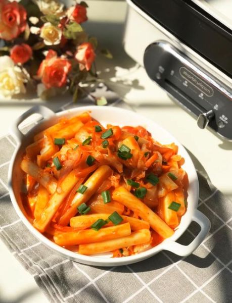 正宗韩式辣炒年糕怎么做_韩式辣炒年糕辣度怎么调-第3张图片-山城妙识 正宗韩式辣炒年糕怎么做_韩式辣炒年糕辣度怎么调-第3张图片-山城妙识