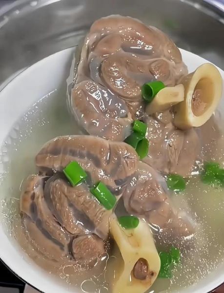 羊腿怎么做好吃又简单_家常羊腿肉做法-第1张图片-山城妙识 羊腿怎么做好吃又简单_家常羊腿肉做法-第1张图片-山城妙识