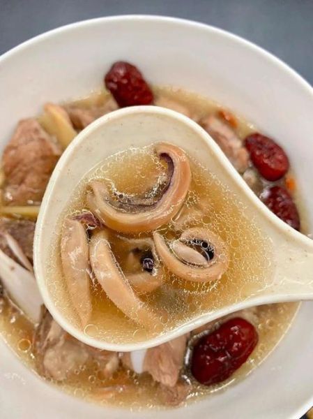 筒骨墨鱼汤的做法大全_墨鱼要不要提前泡发-第2张图片-山城妙识 筒骨墨鱼汤的做法大全_墨鱼要不要提前泡发-第2张图片-山城妙识