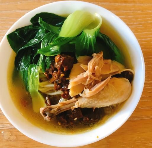 鸡汤面怎么做才好吃_鸡汤面用什么鸡最好-第2张图片-山城妙识 鸡汤面怎么做才好吃_鸡汤面用什么鸡最好-第2张图片-山城妙识