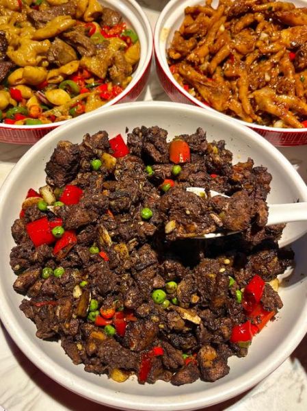 邵阳猪血丸子怎么做_正宗做法配方-第1张图片-山城妙识 邵阳猪血丸子怎么做_正宗做法配方-第1张图片-山城妙识