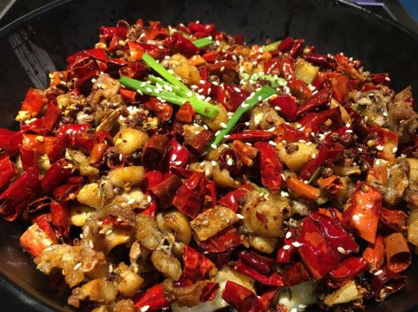 麻辣干锅田鸡怎么做_田鸡干锅家常做法-第1张图片-山城妙识